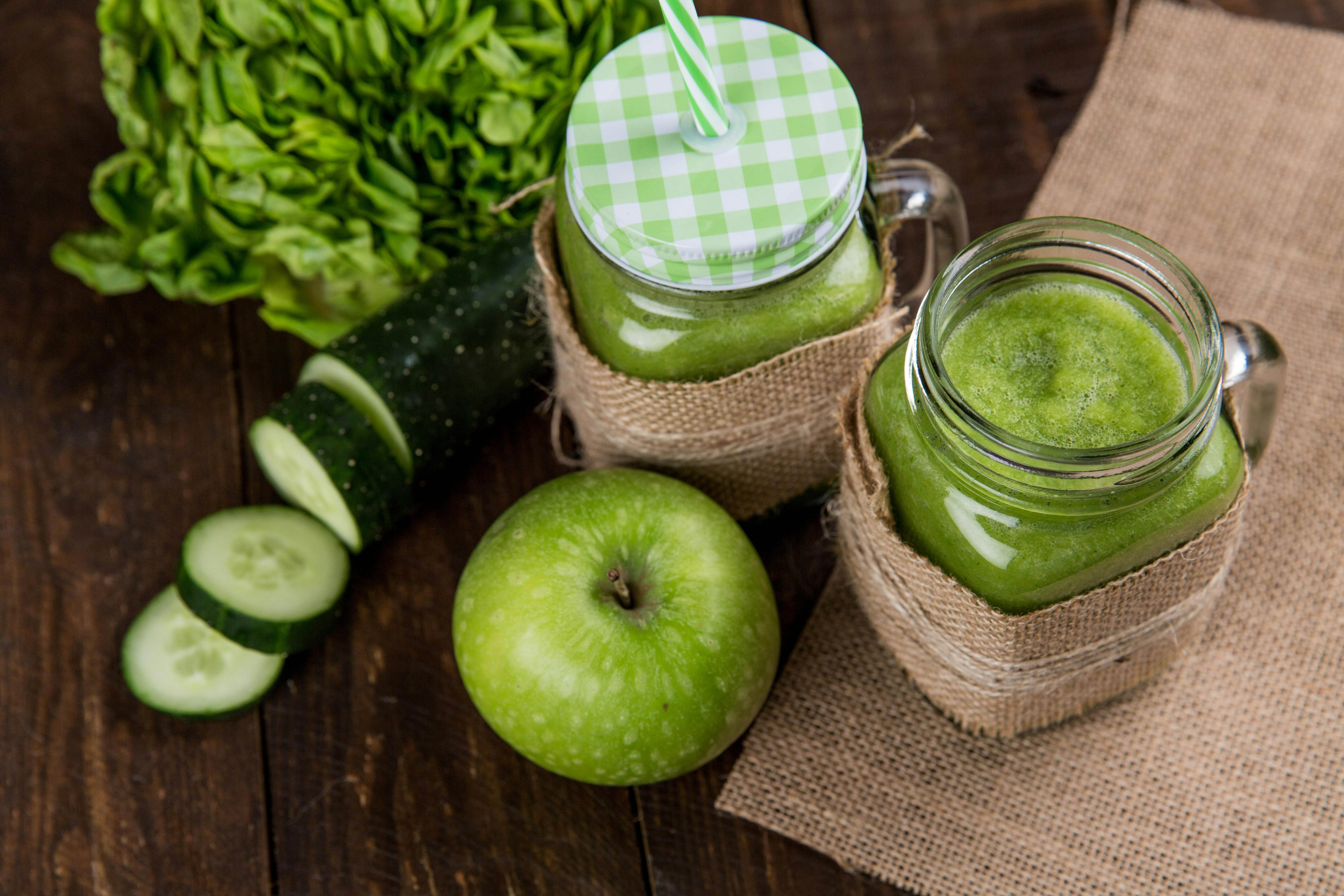 Juice Cleanser: Tren Sehat atau Sekadar Hype? Ini Fakta Medisnya! – Apotek